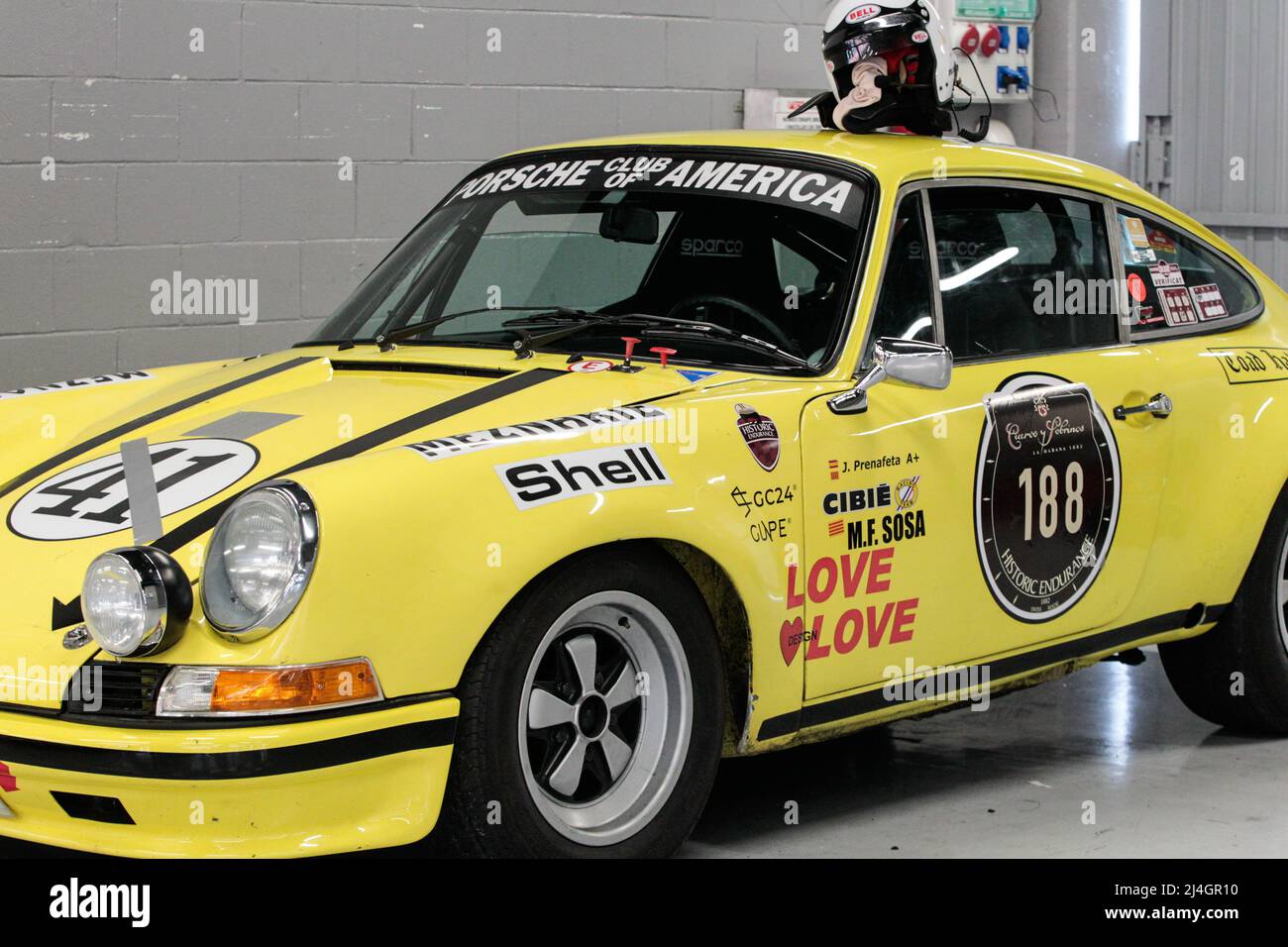 Porsche 911 racing car hi-res stock photography and images - Alamy