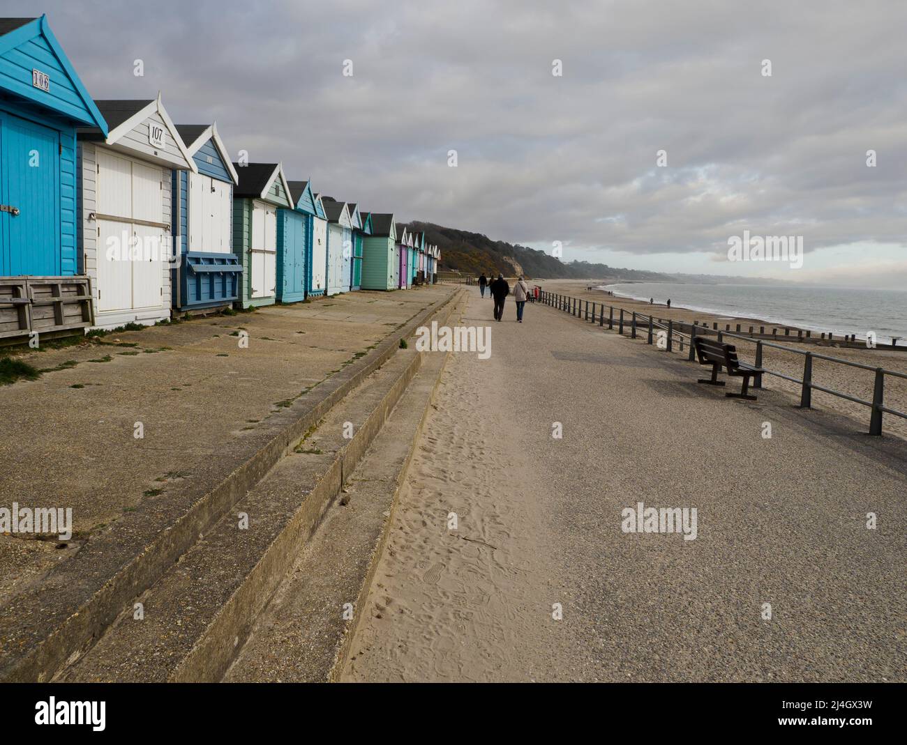 Seafront beach huts hi-res stock photography and images - Alamy