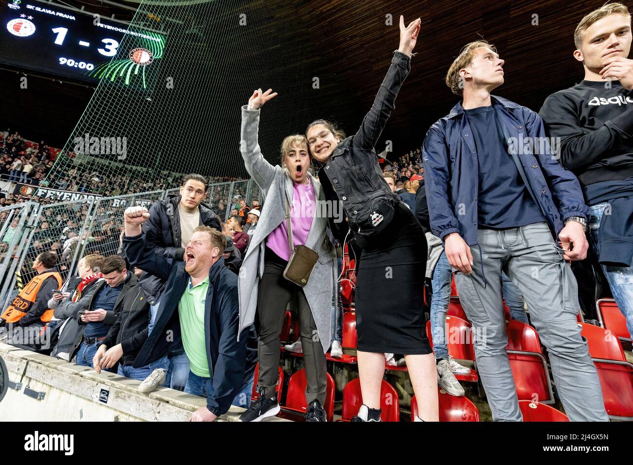 PRAGUE, Tsjechie , 14-04-2022, season 2021 / 2022, quarter final ...