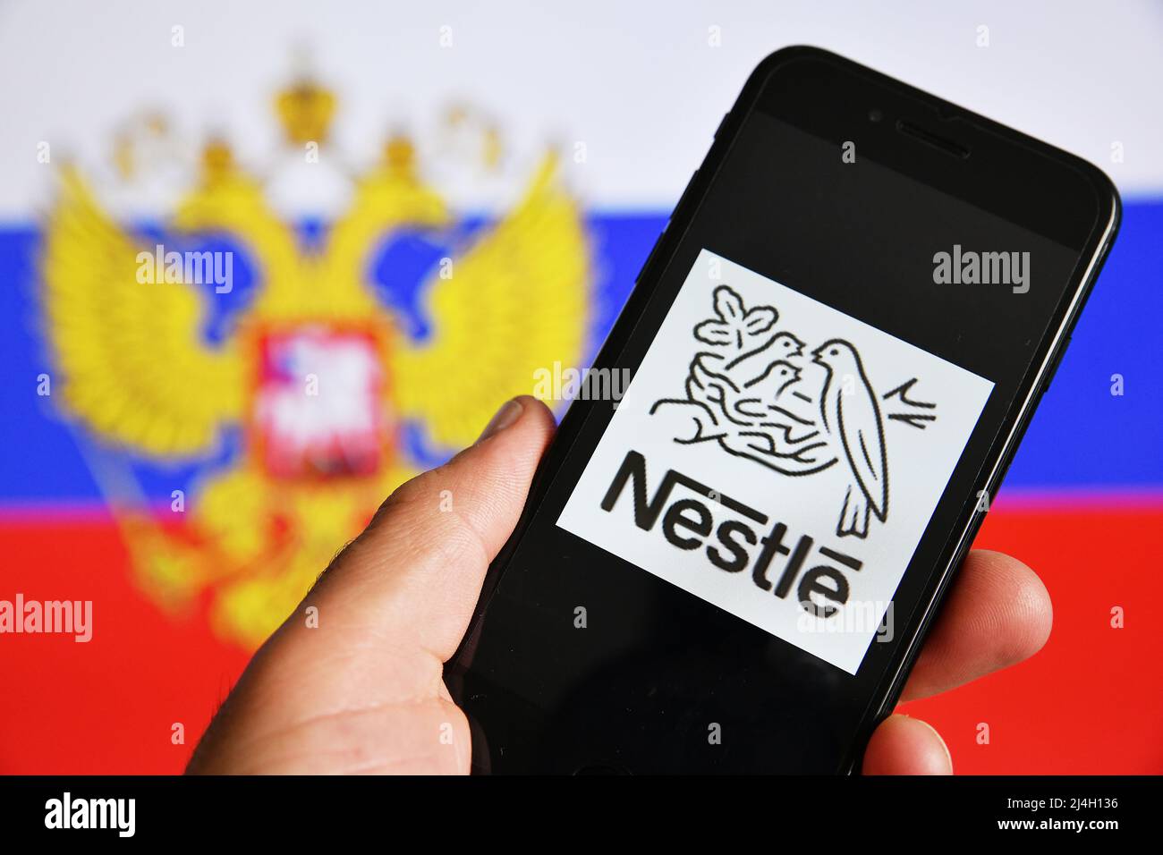 Nestle logo hi-res stock photography and images - Alamy