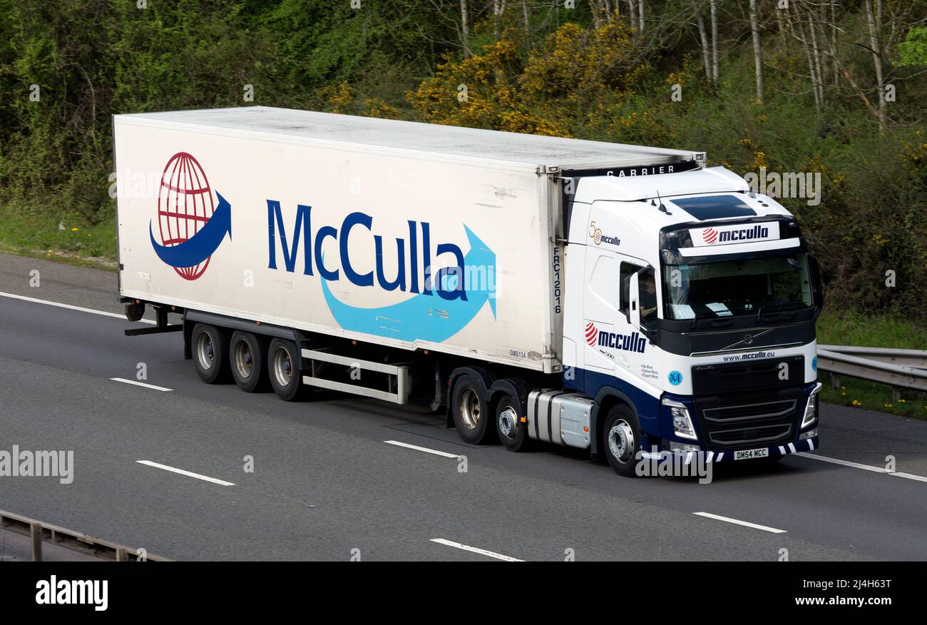 A McCulla lorry on the M40 motorway, Warwickshire, UK Stock Photo - Alamy
