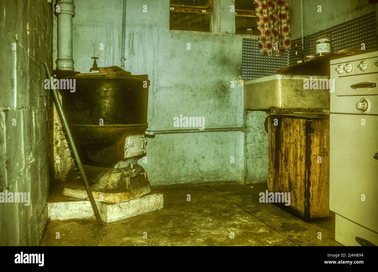 Archive photograph of the inside of a housing association flat in ...