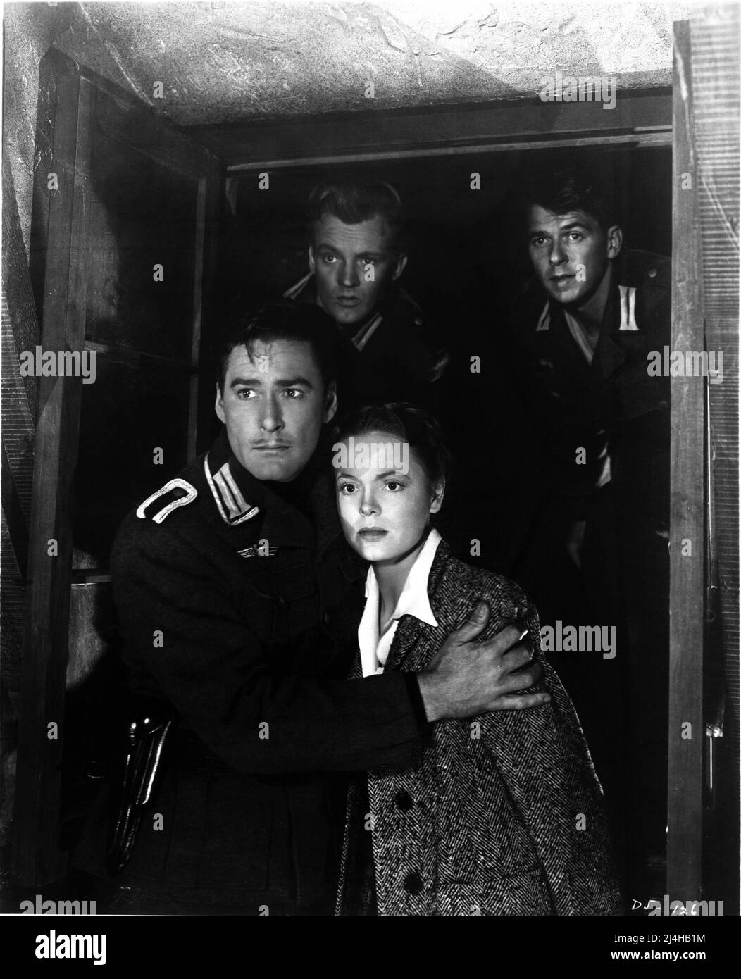 ERROL FLYNN ARTHUR KENNEDY NANCY COLEMAN and RONALD REAGAN in DESPERATE ... ERROL FLYNN ARTHUR KENNEDY NANCY COLEMAN and RONALD REAGAN in DESPERATE ...