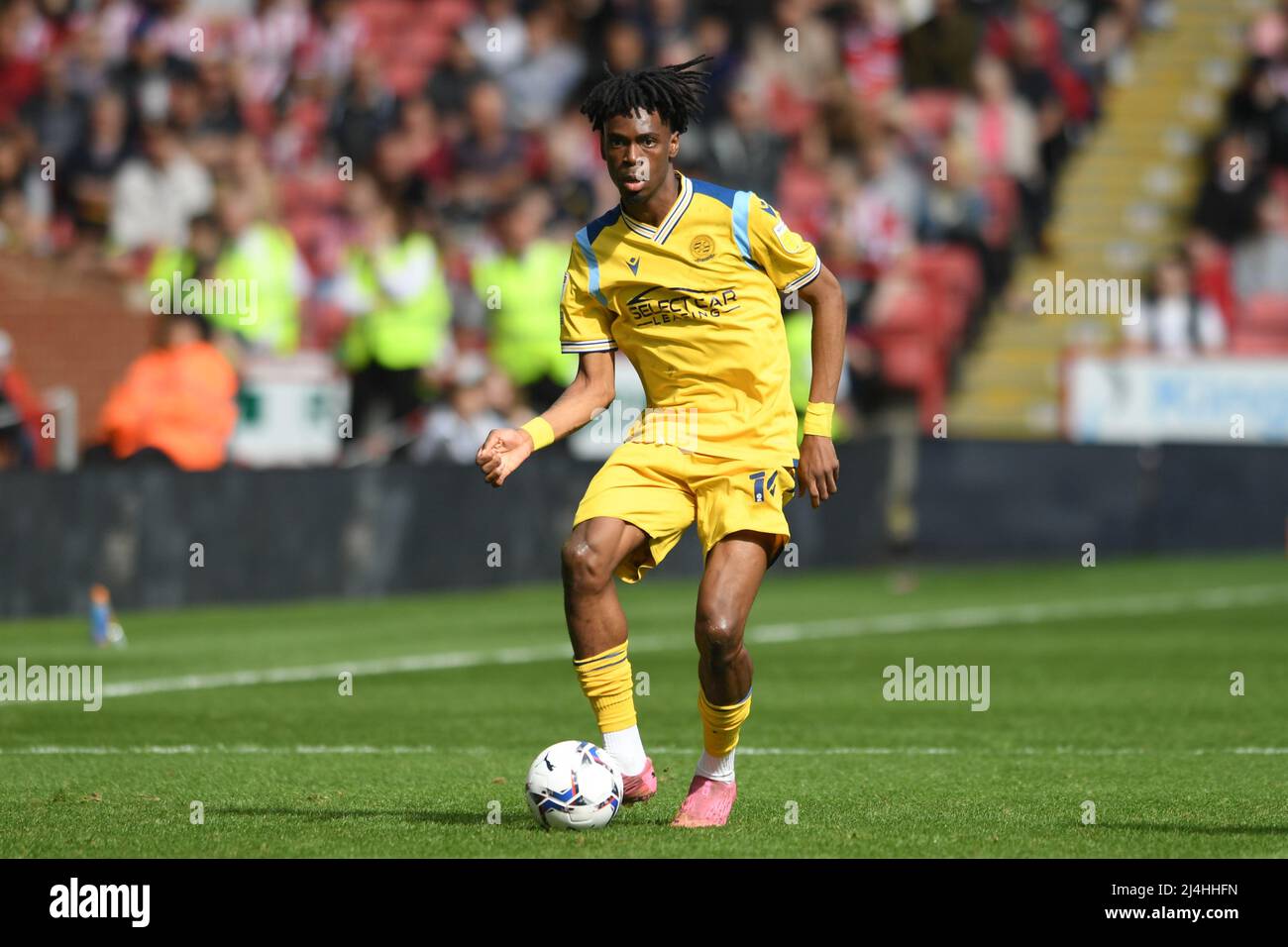 Ovie Ejaria #14 of Reading in action during the game Stock Photo - Alamy