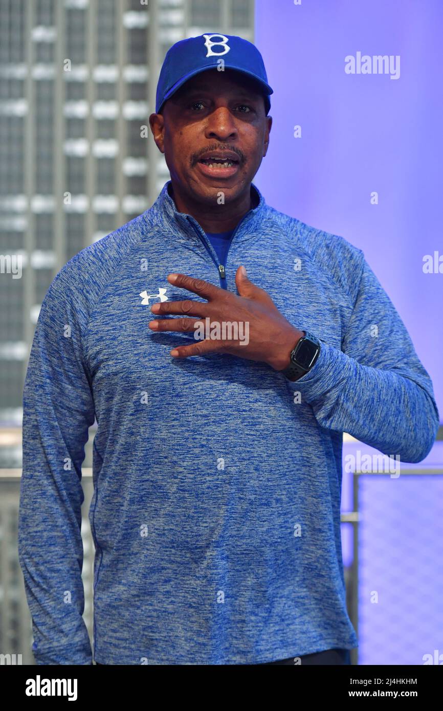 Willie Randolph visits The Empire State Building For Jackie Robinson ...