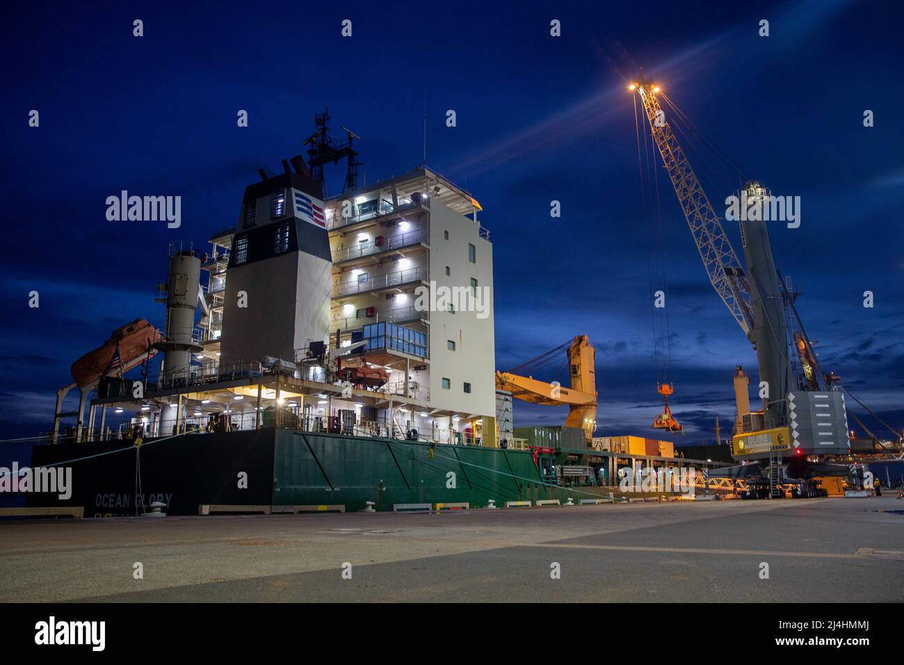 Mrf d 22 hi-res stock photography and images - Alamy