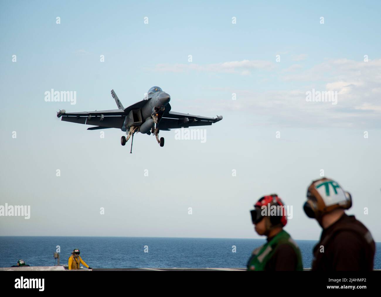 Assigned to electronic attack squadron vaq 130 hi-res stock photography ...