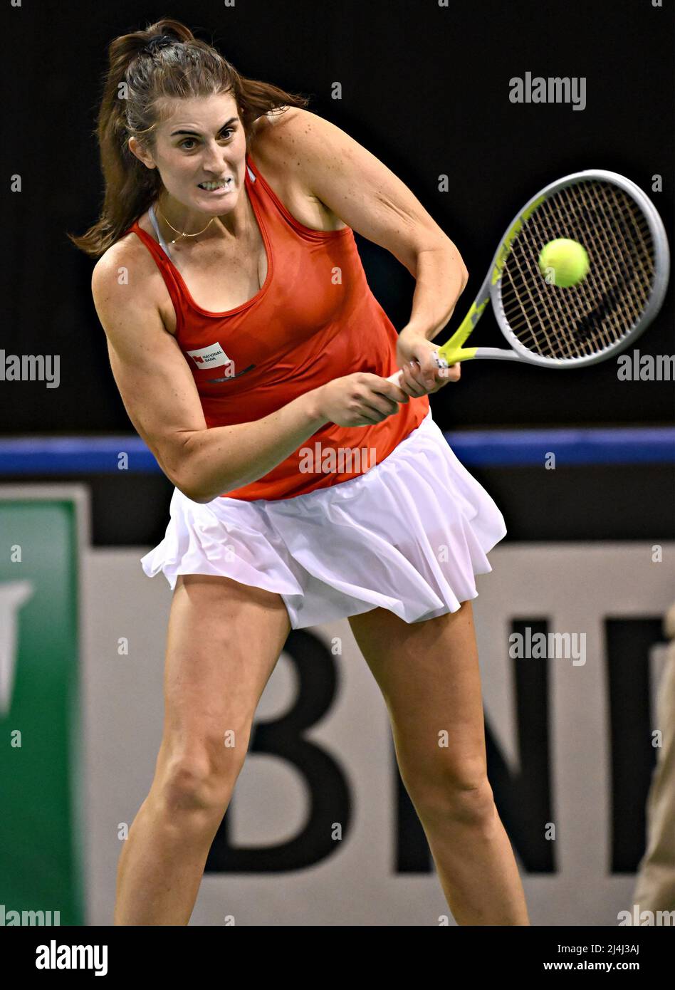 Vancouver, Canada. 15th Apr, 2022. Team Canada's Rebecca Marino returns ...