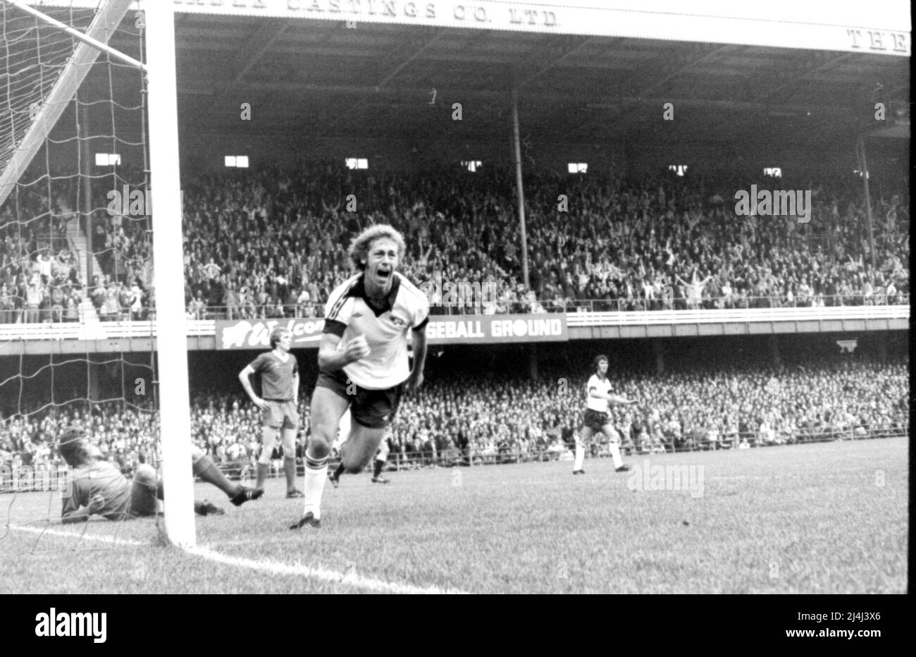 Charlie George scores against Liverpool Stock Photo - Alamy