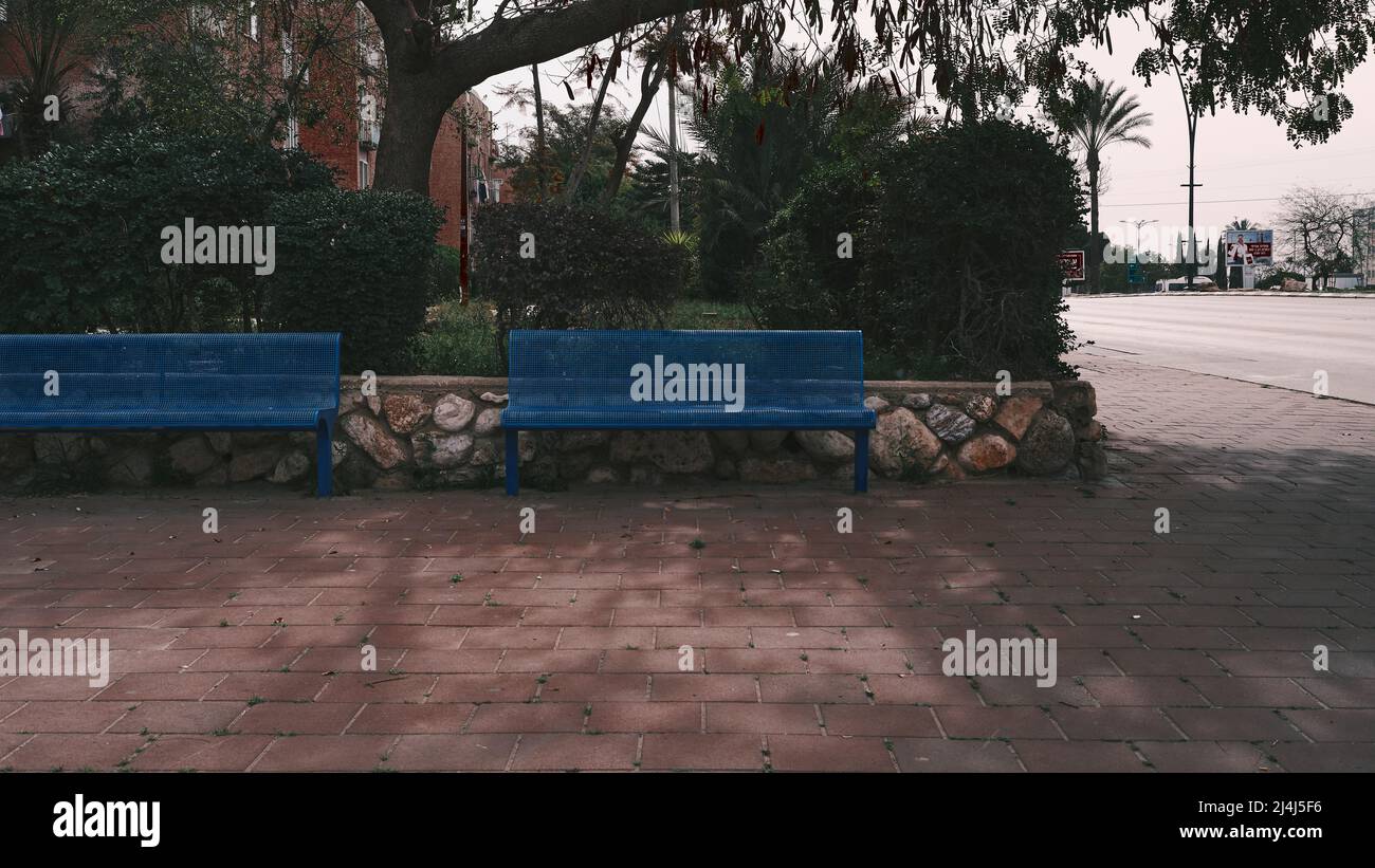 Blue benches hi-res stock photography and images - Alamy