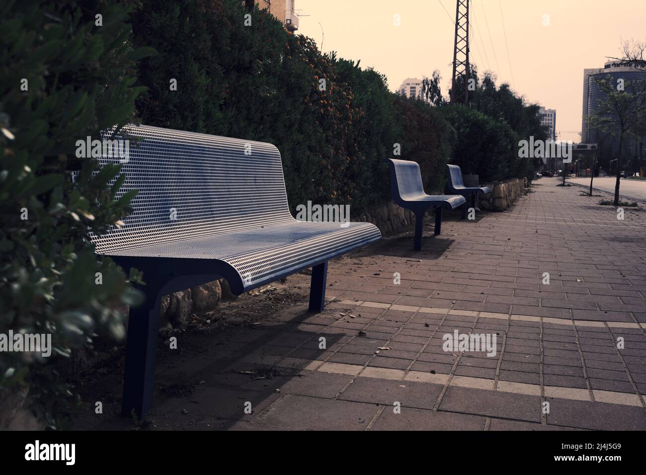 Blue benches hi-res stock photography and images - Alamy