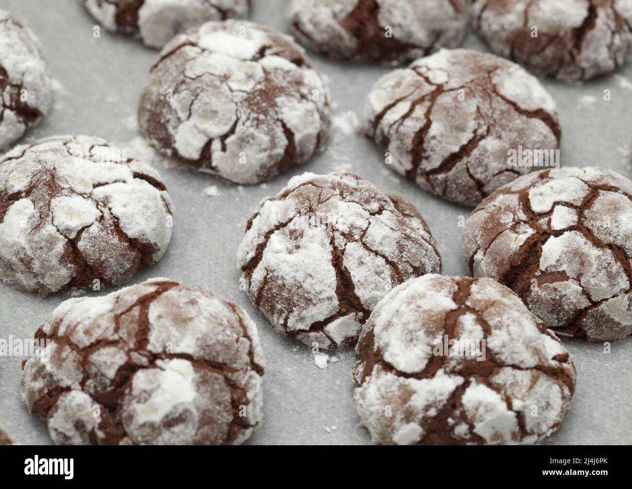 Chocolate flavour coating hi-res stock photography and images - Alamy