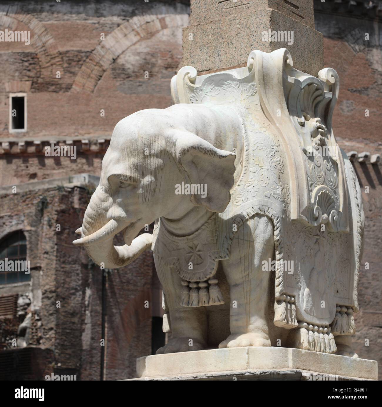 Detail of the statue of an elephant carrying an Obelisk at the Piazza ...