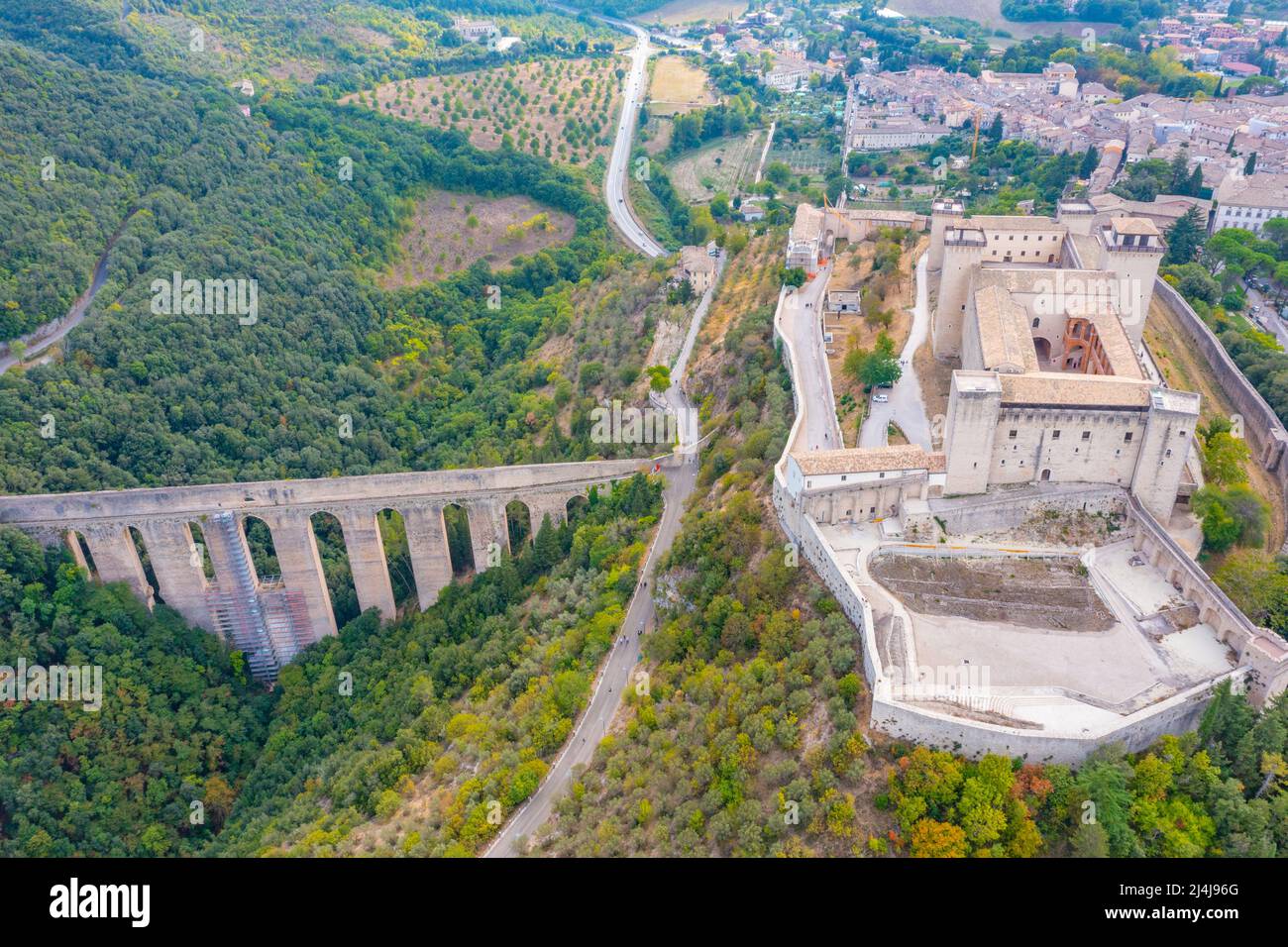Ponte delle torri spoleto aerial hi-res stock photography and images - Alamy