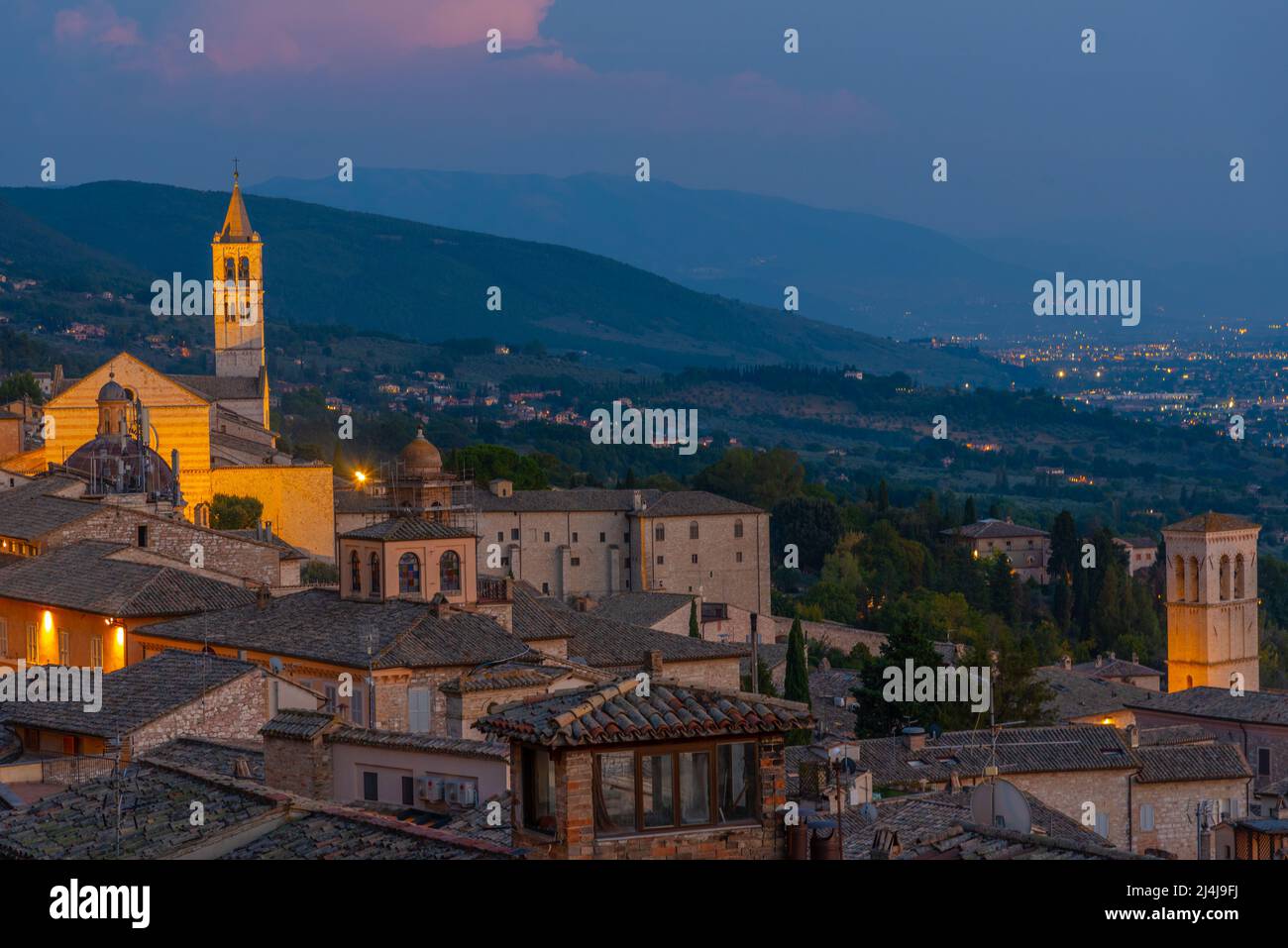Rooftops of assisi hi-res stock photography and images - Alamy