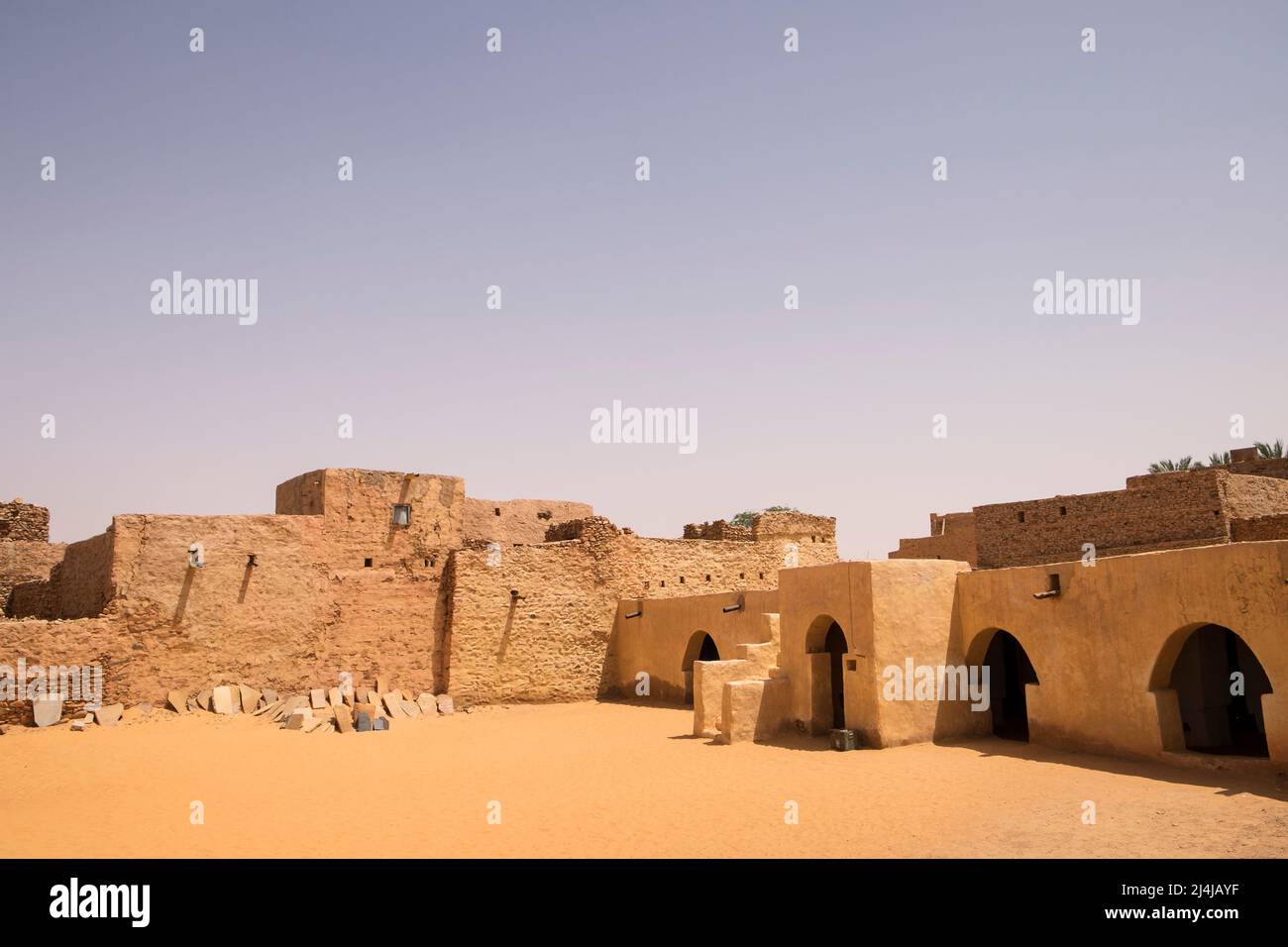 Mauritania, Chinguetti, old town, mosque Stock Photo - Alamy