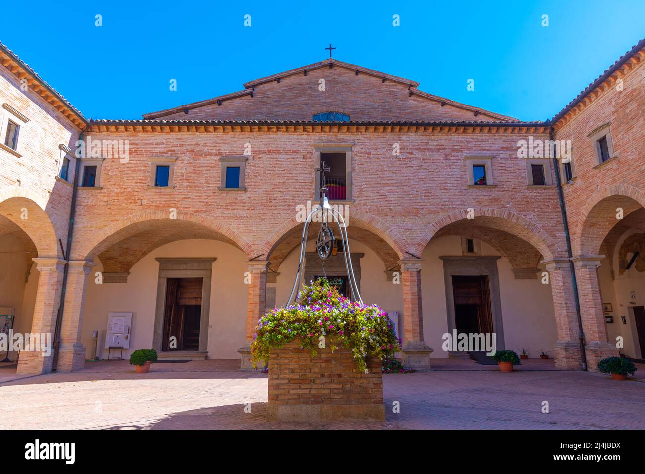 Courtyard of Basilica of Sant'Ubaldo in Gubbio, Italy Stock Photo - Alamy