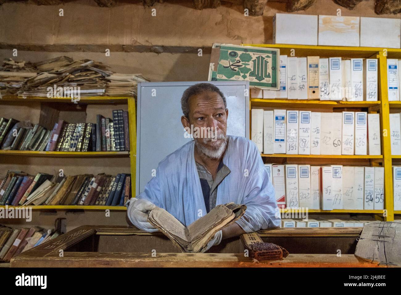 Mauritania, Chinguetti, islamic library, Saif Al Islam, curator of the ...