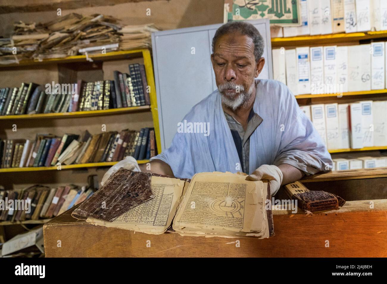 Mauritania, Chinguetti, islamic library, Saif Al Islam, curator of the ...