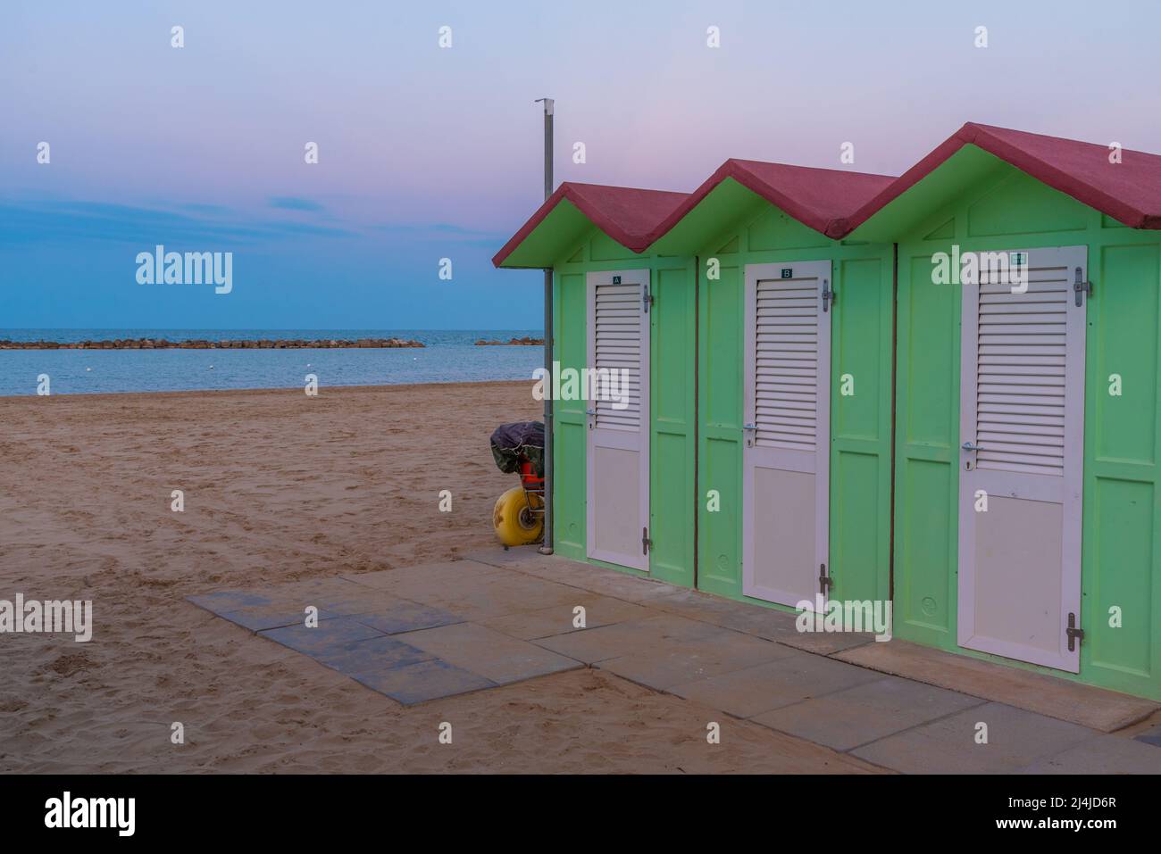 Beach changing rooms blue cabin hi-res stock photography and images - Alamy