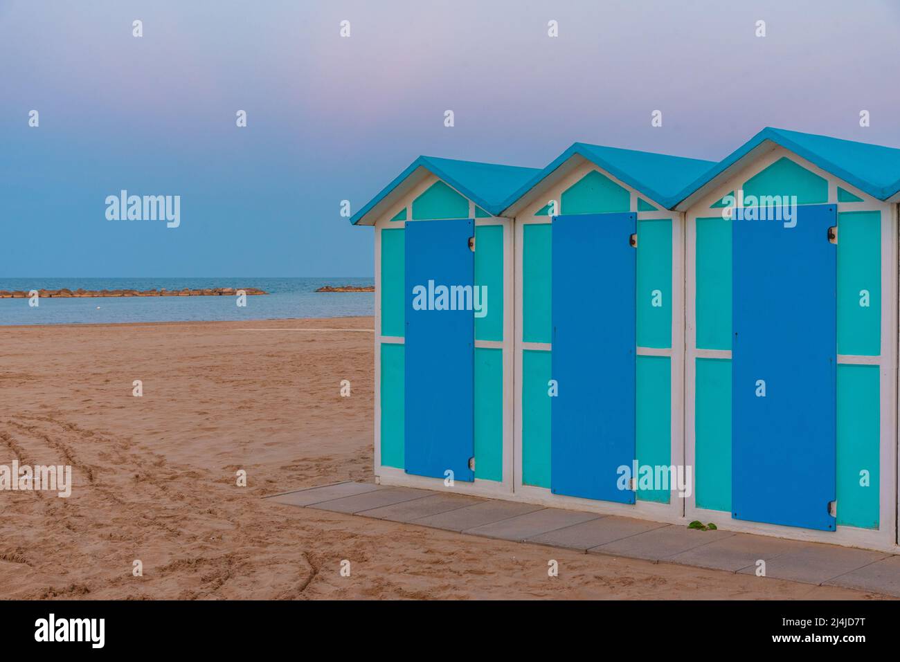 Beach changing rooms blue cabin hi-res stock photography and images - Alamy