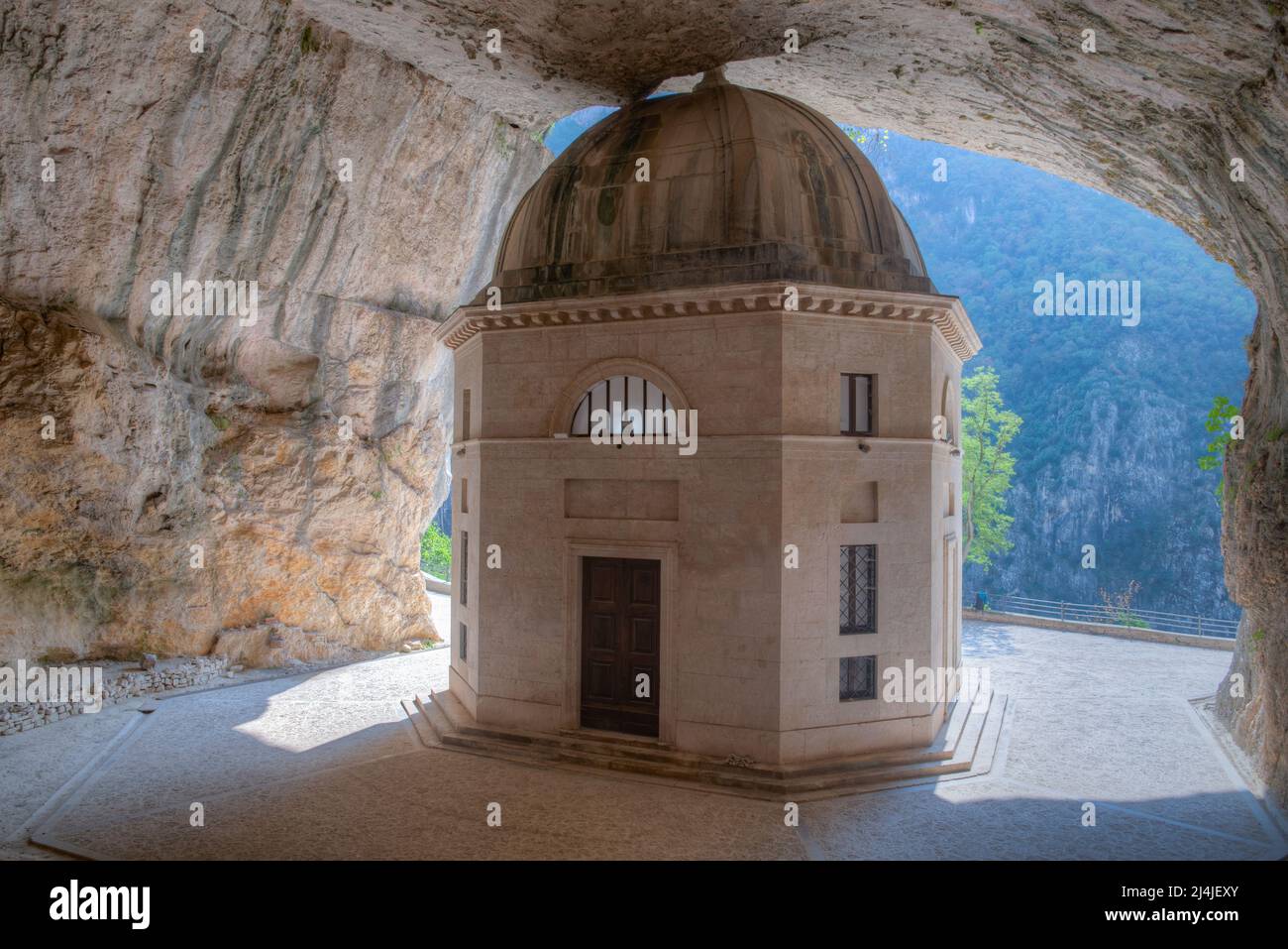 Tempio del valadier hi-res stock photography and images - Alamy