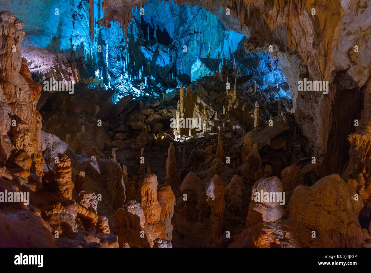 Grotte torrent hi-res stock photography and images - Alamy