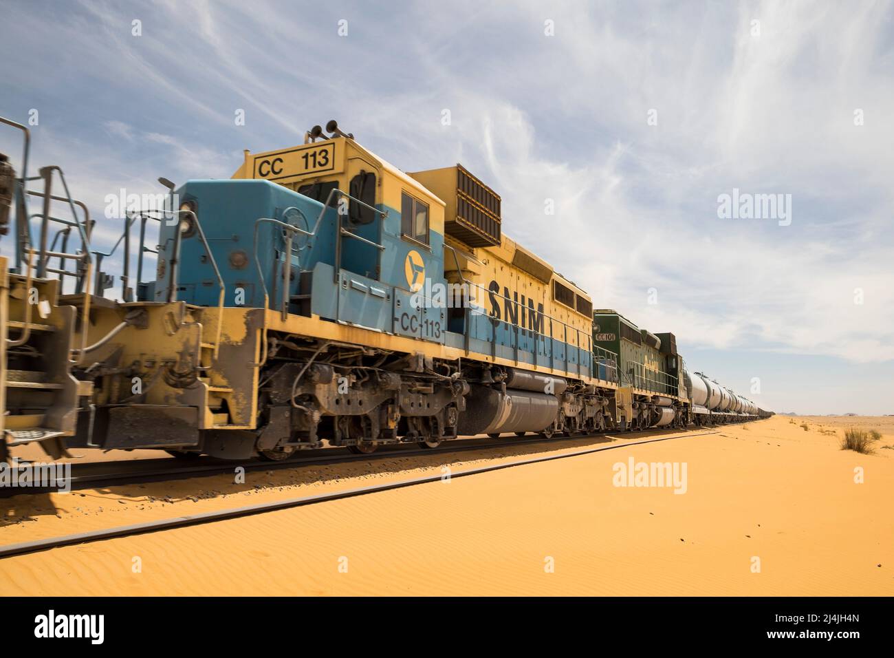 Mauritania, the longest railway in the world, connects Nouadhibou to ...