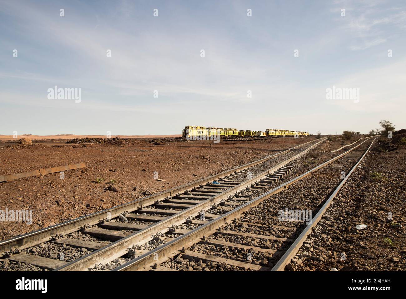 Mauritania, the longest railway in the world, connects Nouadhibou to ...