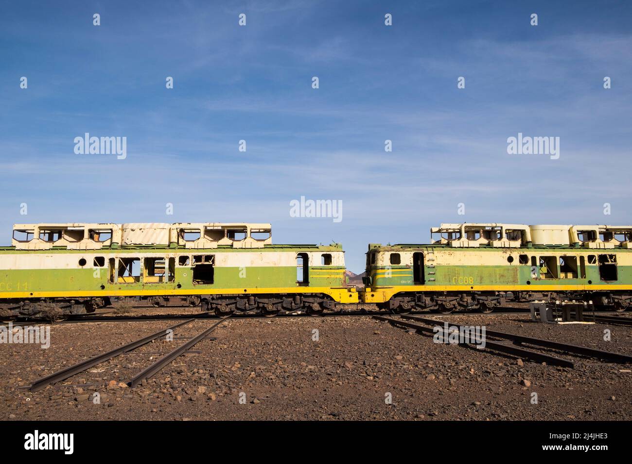 Mauritania, the longest railway in the world, connects Nouadhibou to ...