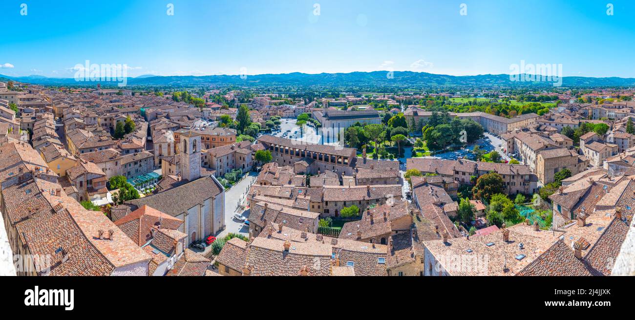Aerial view of rooftops of Italian town Gubbio Stock Photo - Alamy