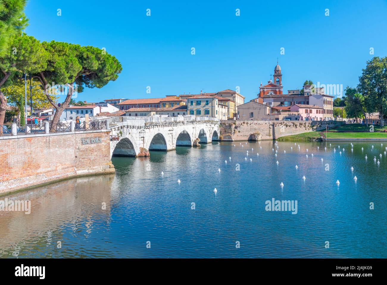 Bridge of Tiberius (Ponte di Tiberio) in Rimini, Italy Stock Photo - Alamy