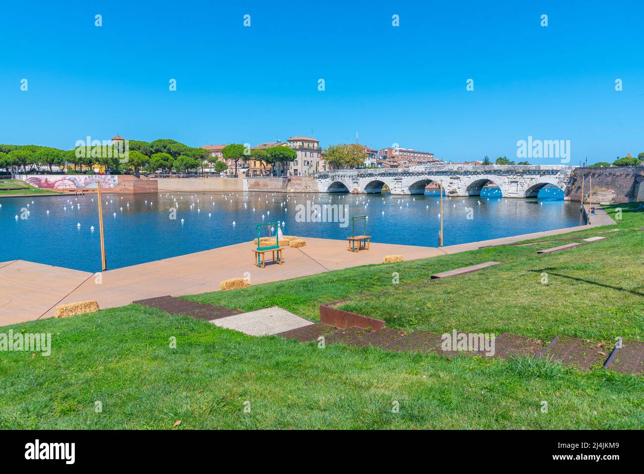 Bridge of Tiberius (Ponte di Tiberio) in Rimini, Italy Stock Photo - Alamy