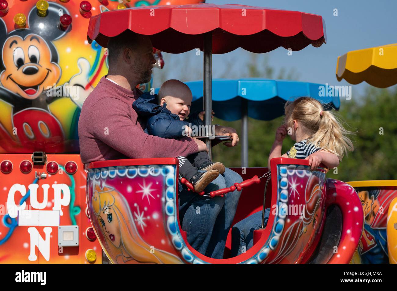 Teacup ride not disneyland not disney hi-res stock photography and ...