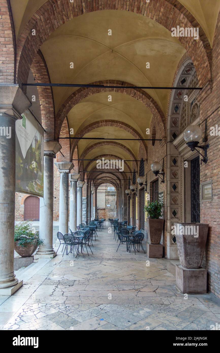 Arcade in the center of Italian town Ravenna Stock Photo - Alamy