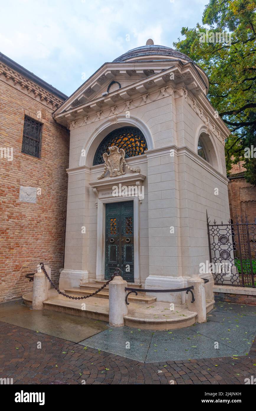 Tomb of Dante Alighieri in Ravenna, Italy Stock Photo - Alamy