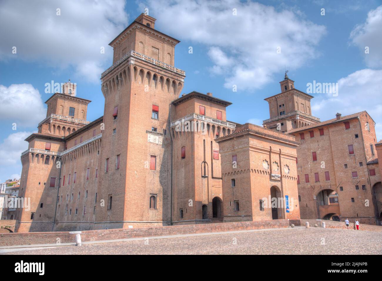 Castello Estense in the Italian town Ferrara Stock Photo - Alamy