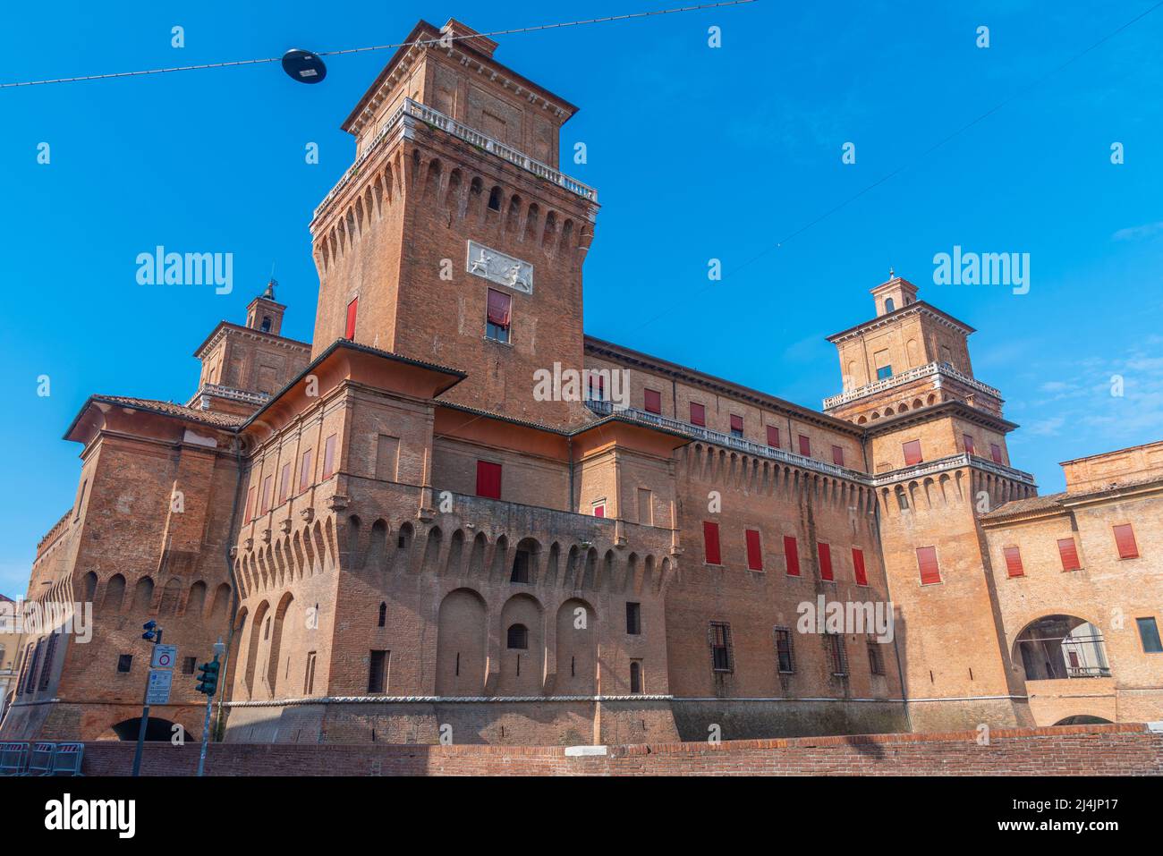 Castello Estense in the Italian town Ferrara Stock Photo - Alamy