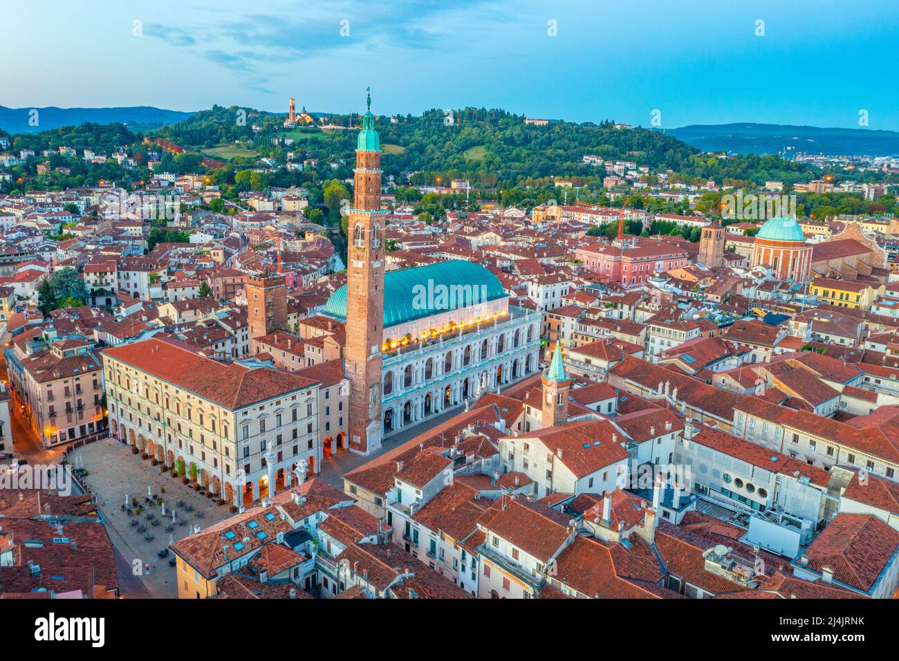 Sunrise aerial view of Basilica Palladiana at the Piazza dei Signori ...