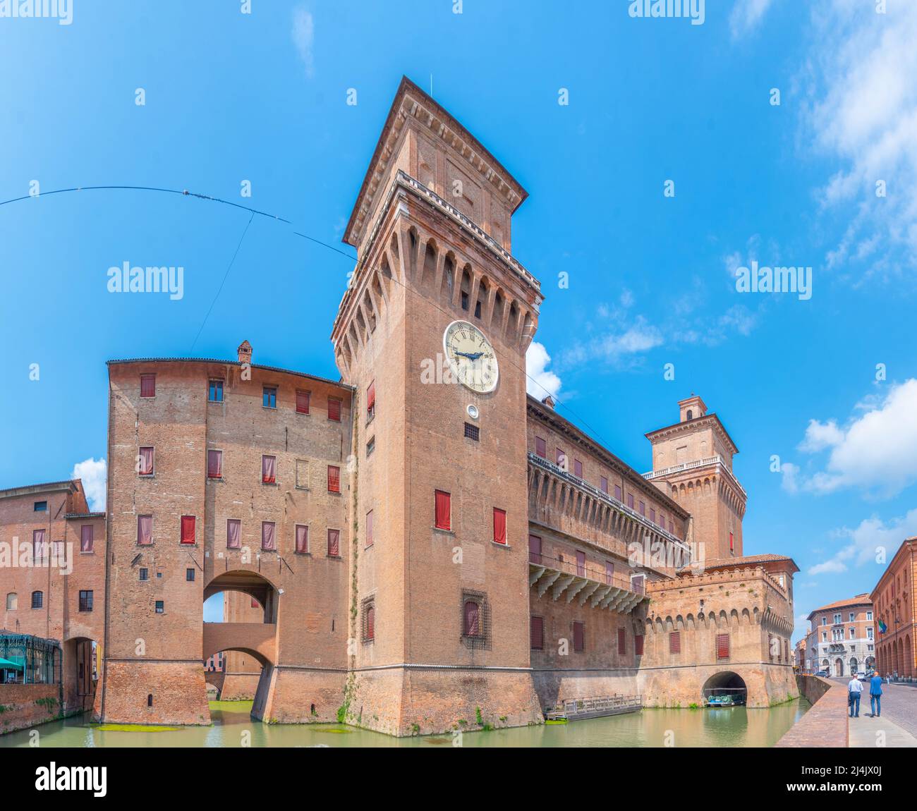 Castello Estense in the Italian town Ferrara Stock Photo - Alamy
