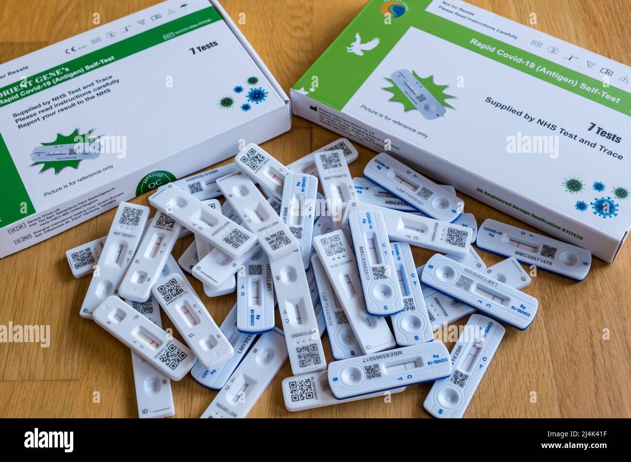 Negative covid test hi-res stock photography and images - Alamy