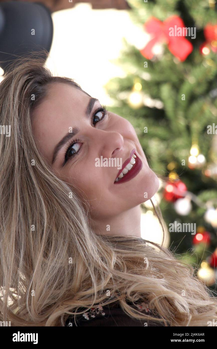 Studio shot model girl hi-res stock photography and images - Alamy