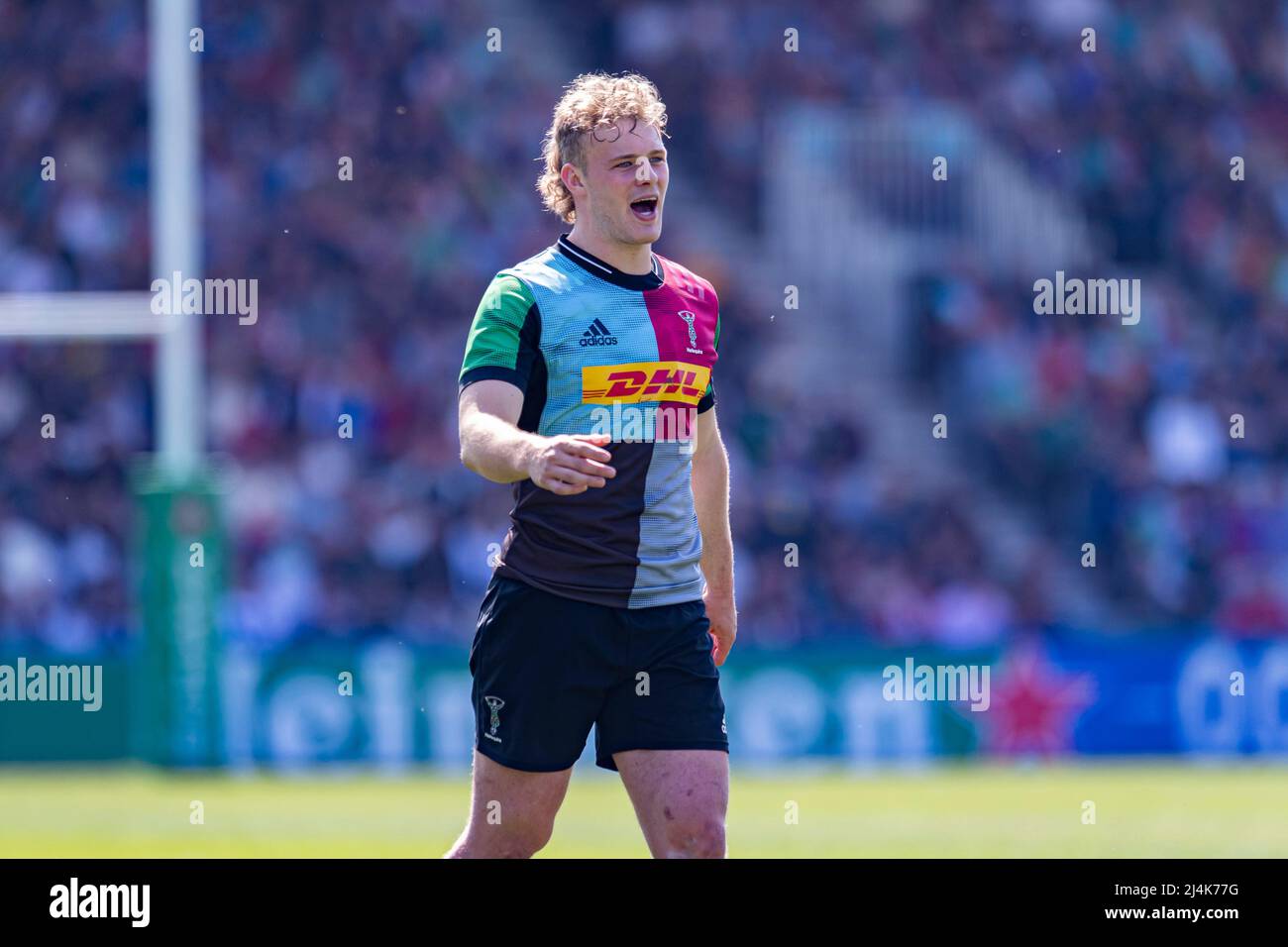 LONDON, UNITED KINGDOM. 16th, Apr 2022. Louis Lynagh of Harlequins ...