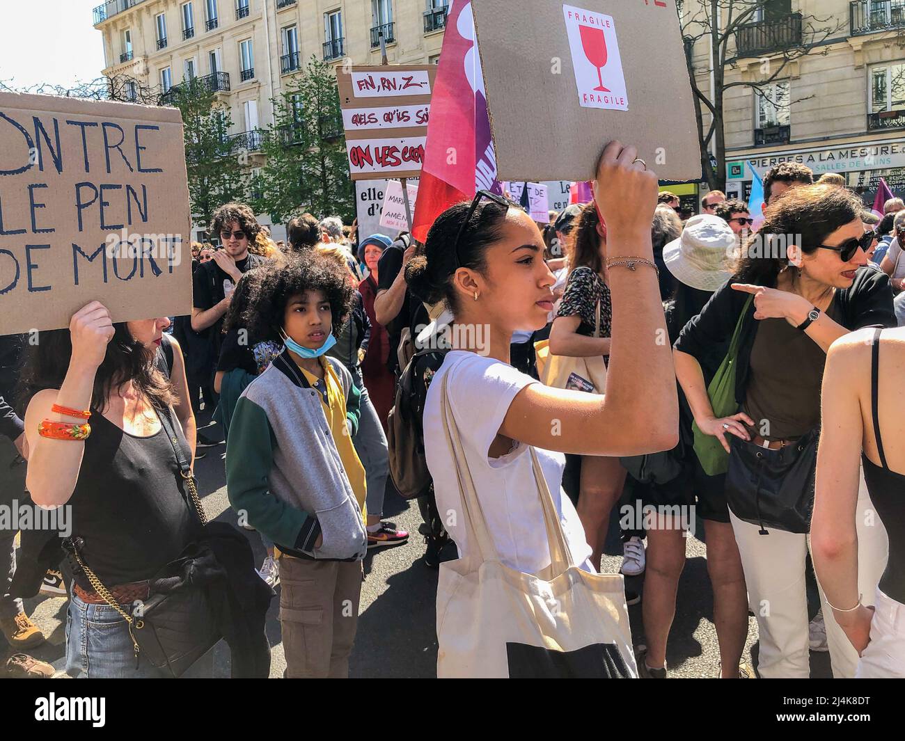 Teenagers protest right to vote hi-res stock photography and images - Alamy