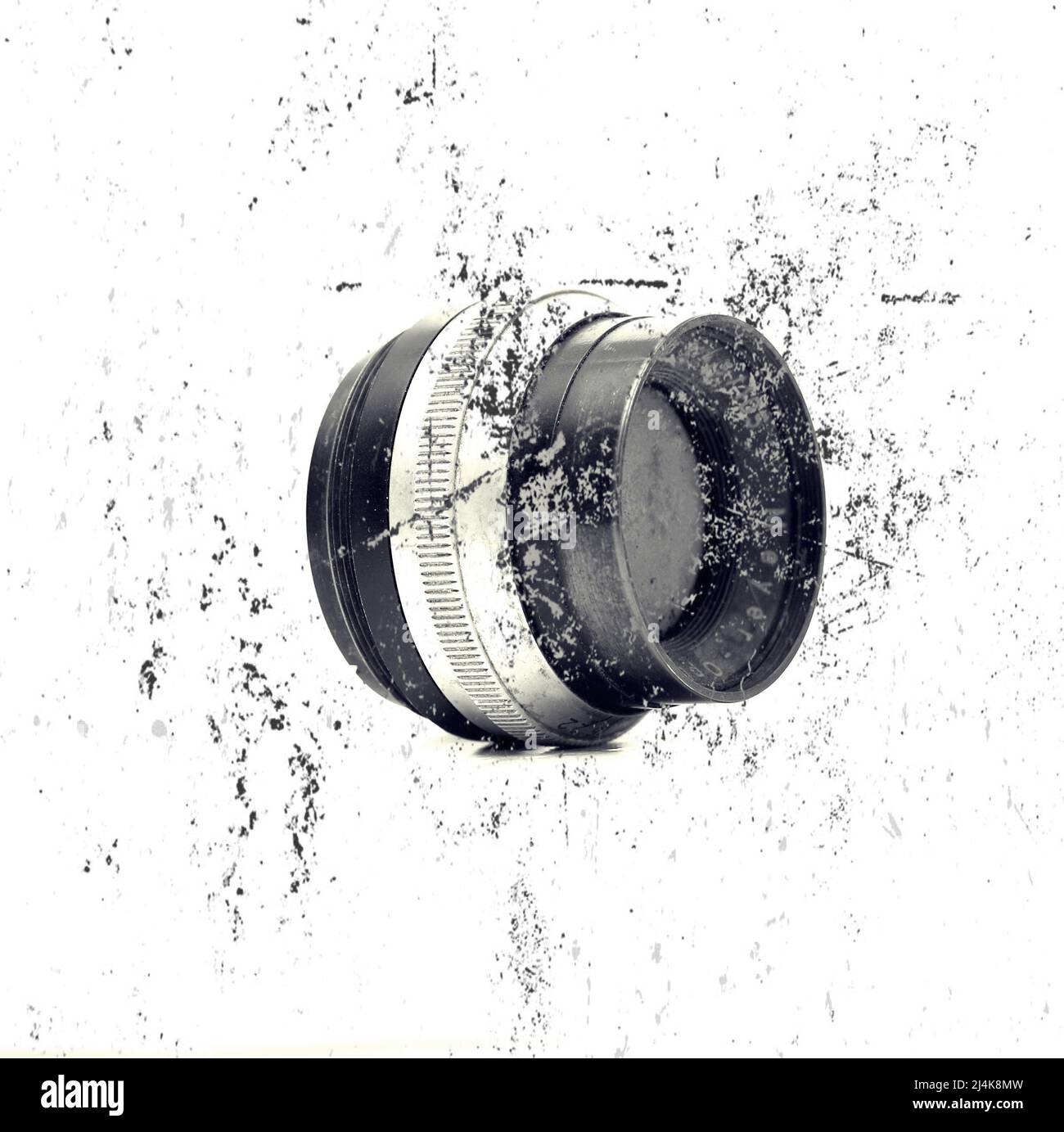 old dirty dusty vintage lens Stock Photo - Alamy