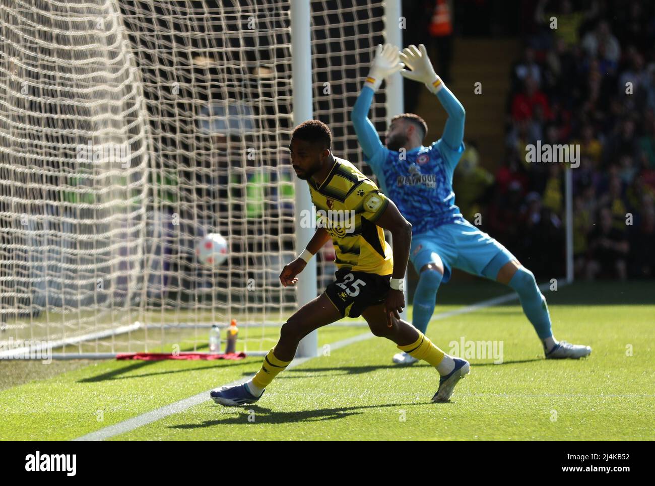 Emmanuel dennis celebrates 2022 hi-res stock photography and images - Alamy