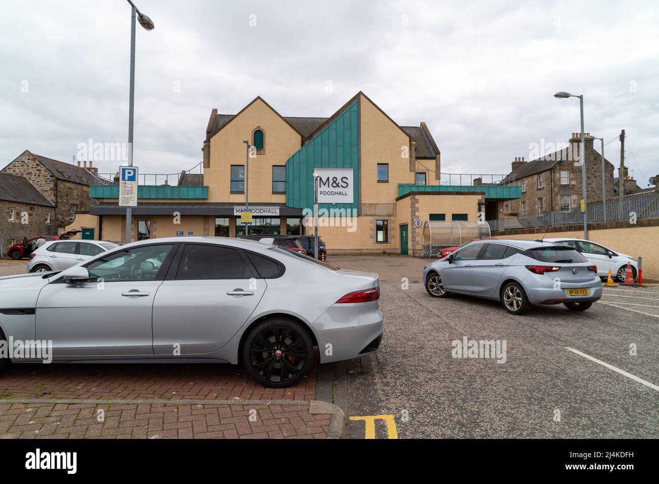 Elgin pub hi-res stock photography and images - Alamy