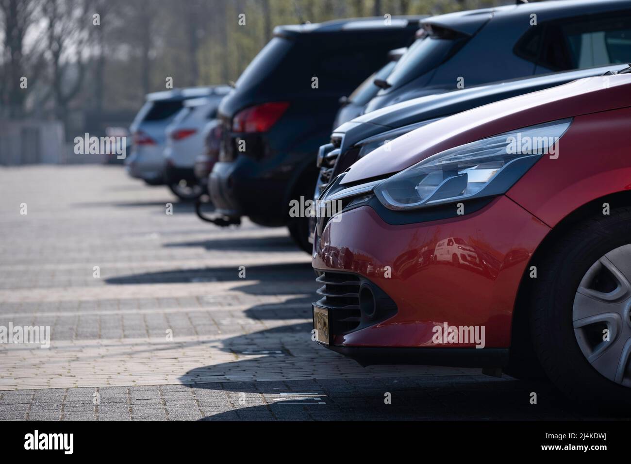 Luxury cars in parking lot hi-res stock photography and images - Alamy