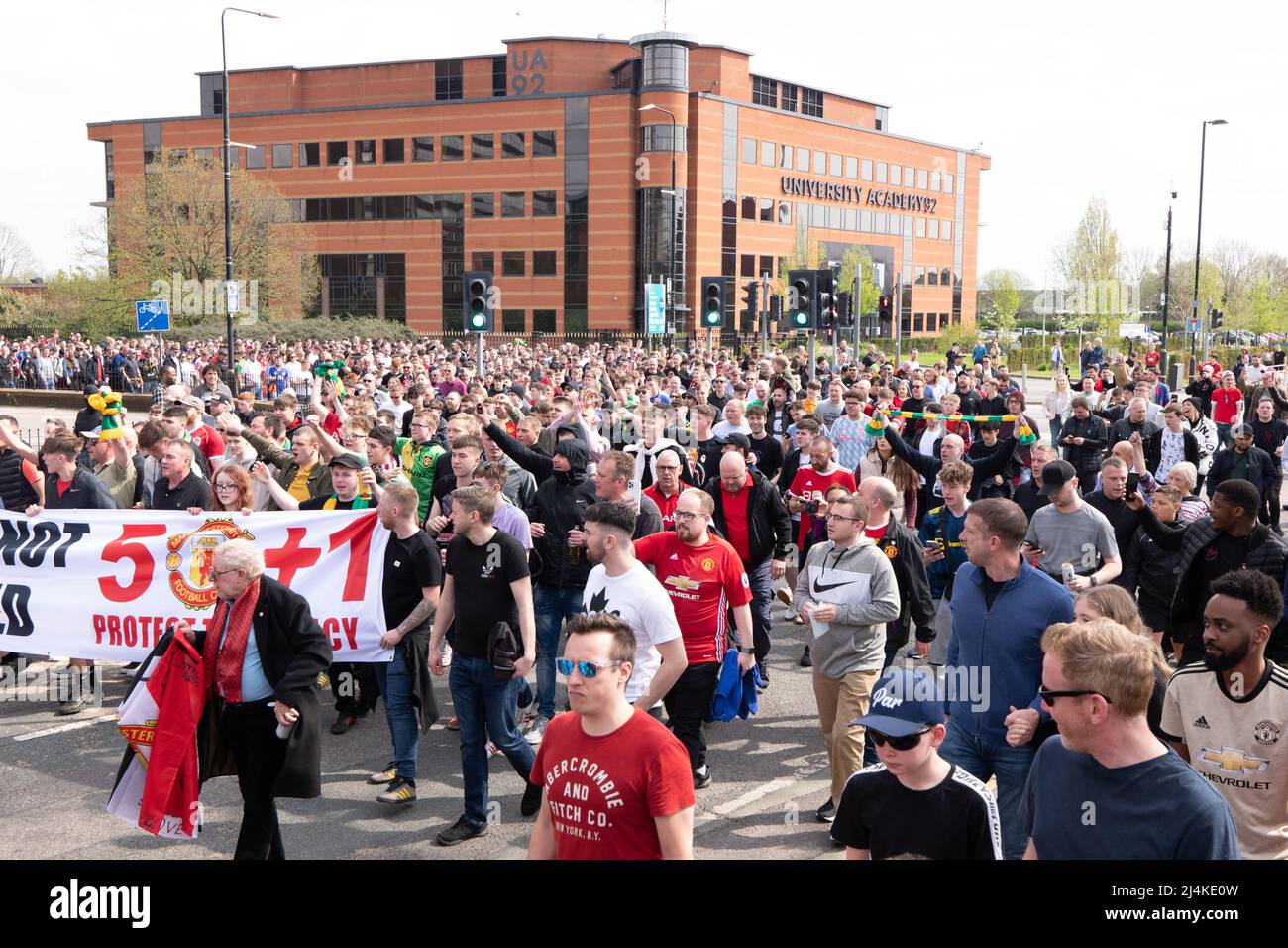 Poor crowd control hi-res stock photography and images - Alamy