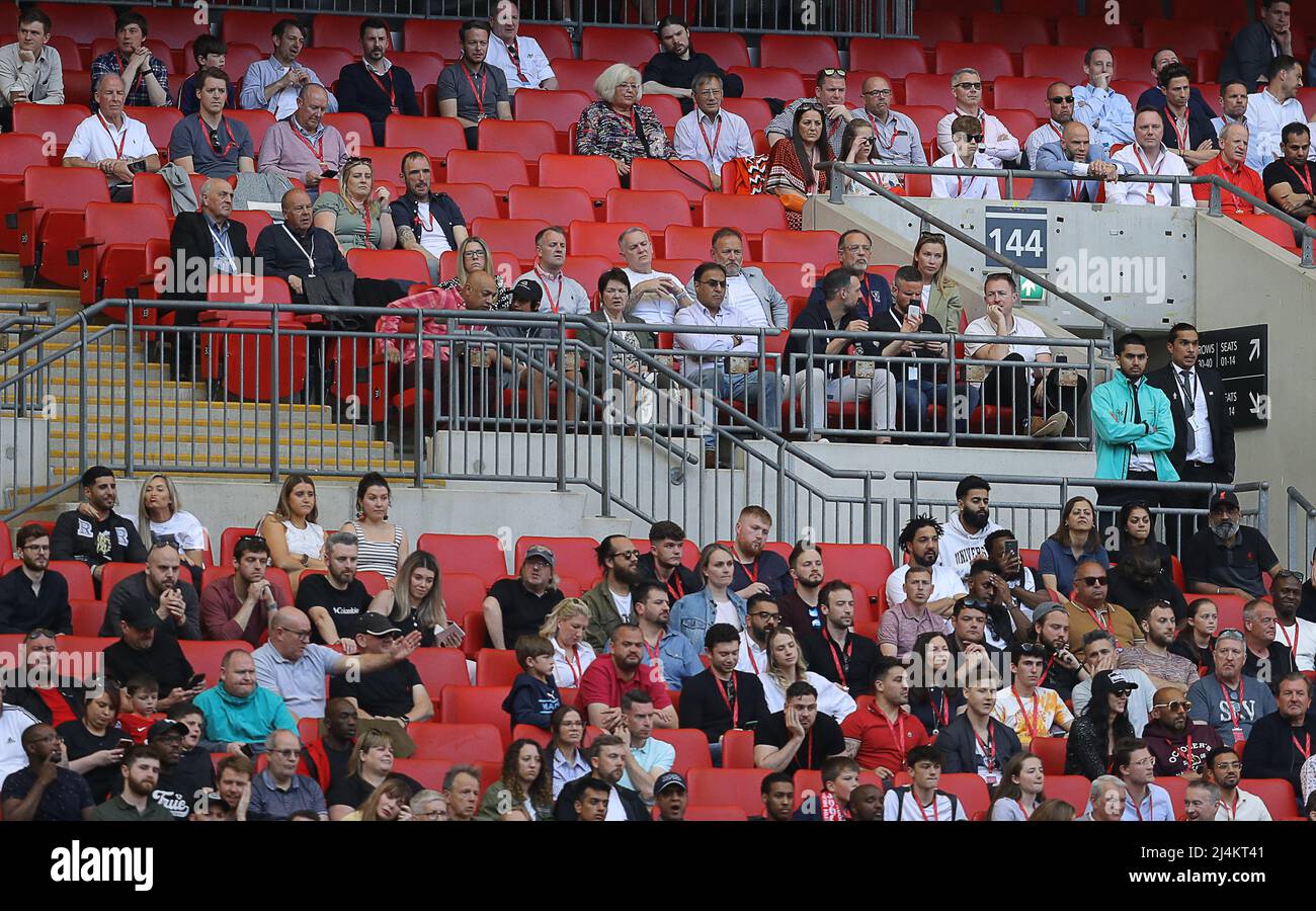 Wembley football stadium empty hi-res stock photography and images - Alamy